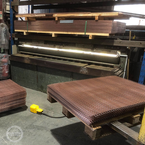 Wire Mesh Clinch Clips by CustomWeldMesh